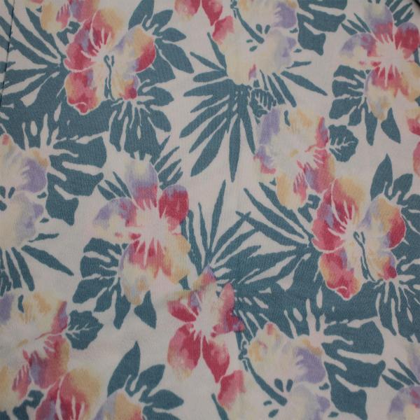 ・MATERIAL - This printed crepe viscose fabric contains 96% viscose and 4% spandex・FEATURES - This 200 gsm fabric is medi...