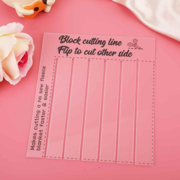 ・パッケージ内容:フリースタイブランケット定規テンプレート1枚入り。寸法は約21x18cm/8.3x7.1インチです。 小型でコンパクトで簡単に収納できます。・透明テンプレート:この縫い目のないブランケットテンプレートは、高品質のアクリル製...