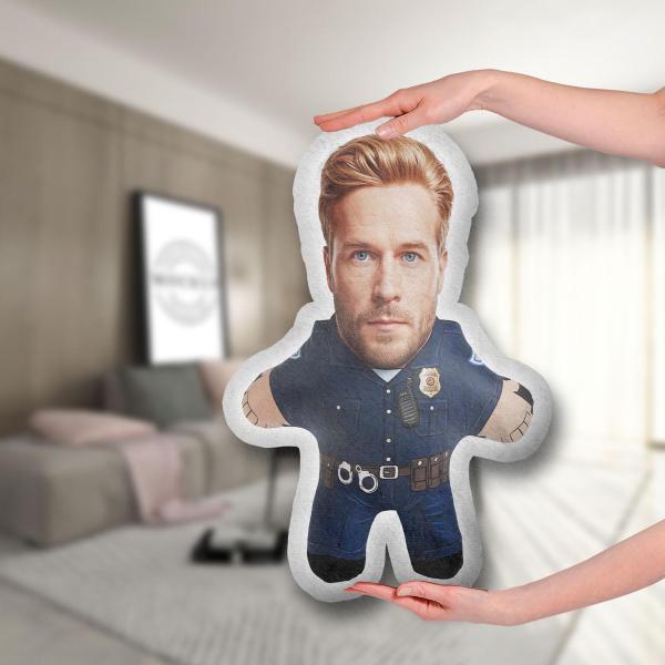 ・Unique Gift: Create a unique photo pillow in the shape of your girlfriend, boyfriend, wife, husband, lover, family, bes...