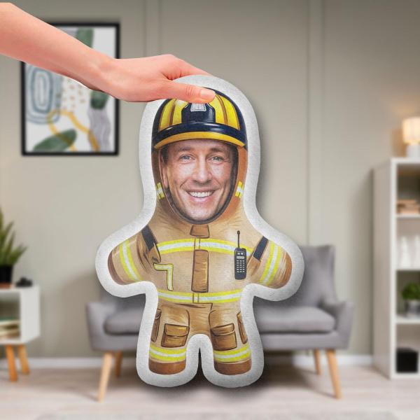・Unique Gift: Create a unique photo pillow in the shape of your girlfriend, boyfriend, wife, husband, lover, family, bes...