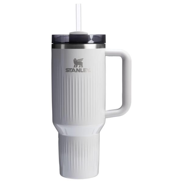 ・YOUR DREAM TUMBLER: Whichever way your day flows, the H2.0 FlowState tumbler keeps you refreshed with fewer refills. Do...