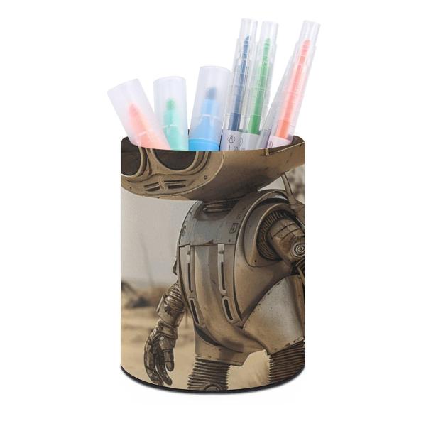 ・Lether Pencil Holder: Pencil holder for desk is made of PU Leather material, this Robots Together pen holder features a...
