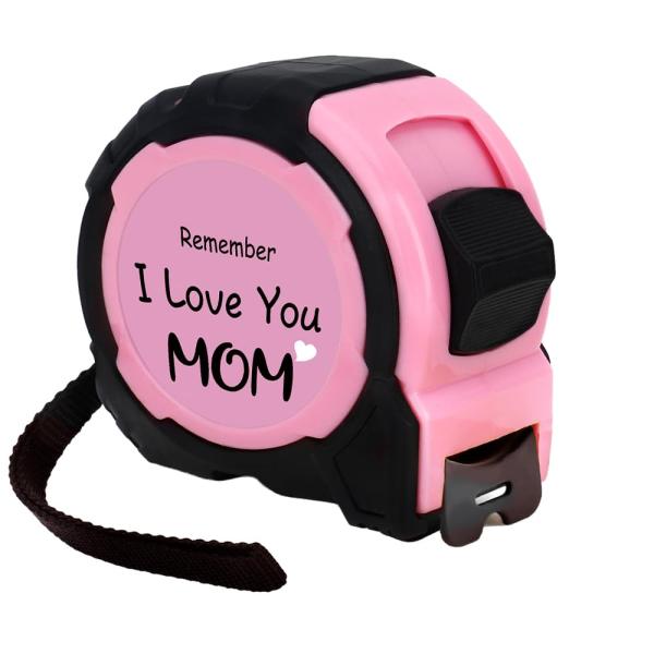・【お母さんへの心のこもった贈り物】Remember I Love You Momと刻印されたこの特別なピンクの巻尺であなたの愛を示しましょう。 母の日、クリスマス、誕生日、バレンタインデーに最適な、心のこもった実用的なギフト。愛情と感謝の...
