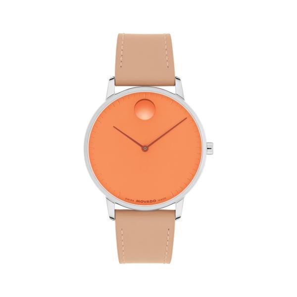 ・The Face Collection explores modern minimalism through the art of color.・This 39mm two-hand watch features a stainless ...