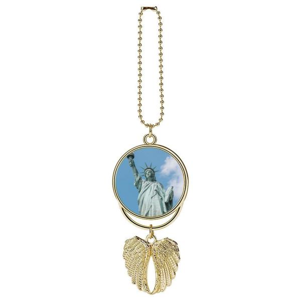 ・【Premium Zinc Alloy Construction】Crafted from high-quality zinc alloy material, this Statue of Liberty car pendant feat...