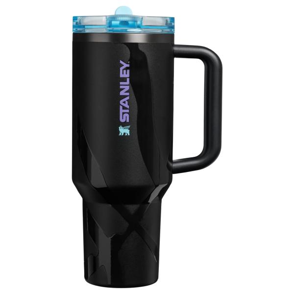 ・EARTH-FRIENDLY DURABILITY: Constructed of 90% recycled BPA free stainless steel for sustainable sipping, the Stanley Qu...