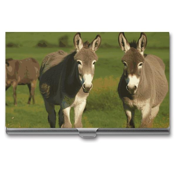 ・Material: Made of polished aluminum alloy, it is durable and not easy to wear out the business card.・Lightweight design...