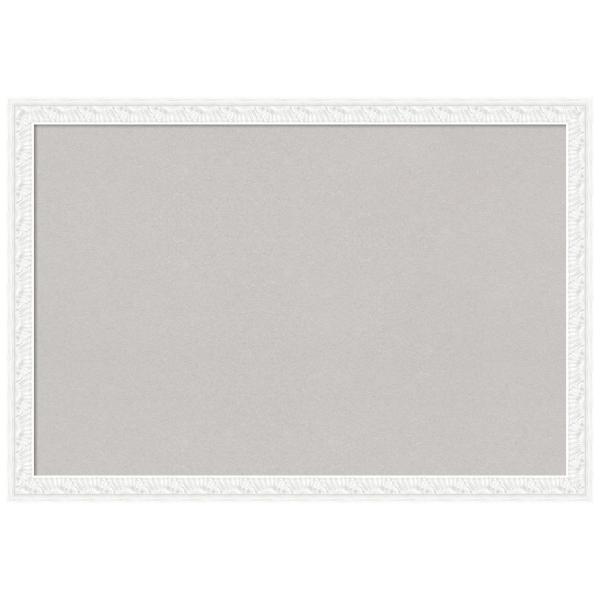 ・DIMENSIONS: The overall size of this framed corkboard measures 26 in. x 18 in., including the frame. Its functional cor...