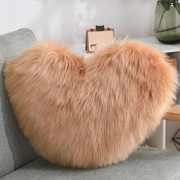 ・This throw pillow is made of soft faux plush and filled with fluffy natural fiber,which features a unique creative desi...