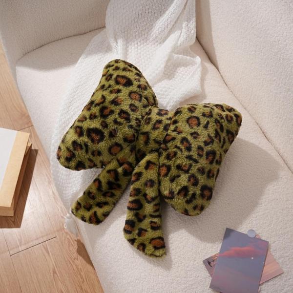 ・Product information: You will receive a butterfly shaped pillow with leopard print, measuring approximately 12.6x14.6 i...