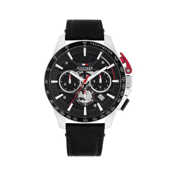 ・Bold and sporty, this Tommy Hilfiger men's 44mm watch features a dimensional skeleton dial, signature branding, and a r...