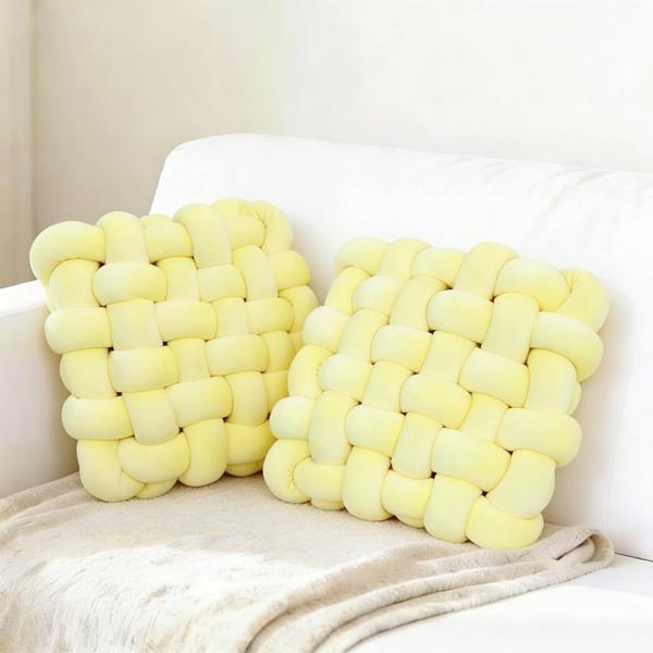 ・【2-piece set + 4 color options available】This decorative throw pillow is a 2-piece set and offers 4 soft color options ...