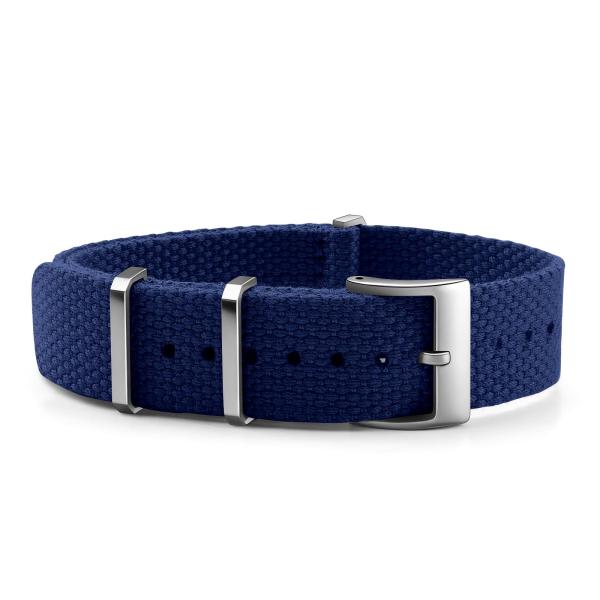 ・Superior Quality Materials: Rugged construction offers extreme durability. Features a rust-proof stainless steel buckle...