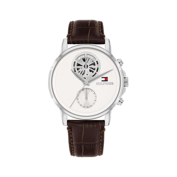 ・Crafted with precision, this 40mm Tommy Hilfiger watch features a gloss enamel dial and oversized skeleton sub-eye, pai...