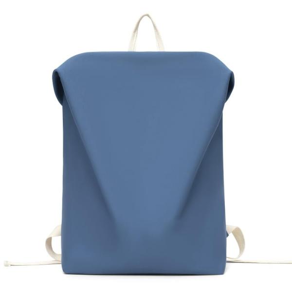 ・【Stretchy Water-Repellent Nylon: Durable ＆ Easy to Clean】 The outer shell is made of high-density waterproof nylon that...