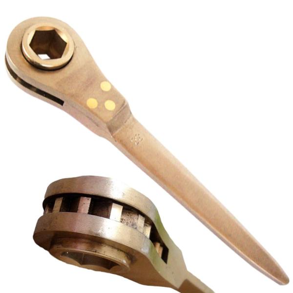 ・The hardness of this tool is not high and it is a spark free tool, so please use it correctly. As it is a metal tool, i...