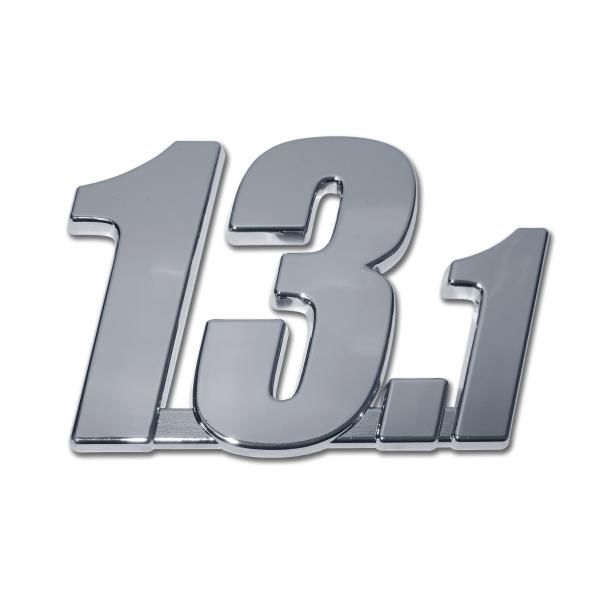 商品名: Half Marathon &amp;quot; 13.1?&amp;quot; Premierクロームメタルオートエンブレム 13.1 Half Marathon Runner Chrome Car Emblemブランド: El...