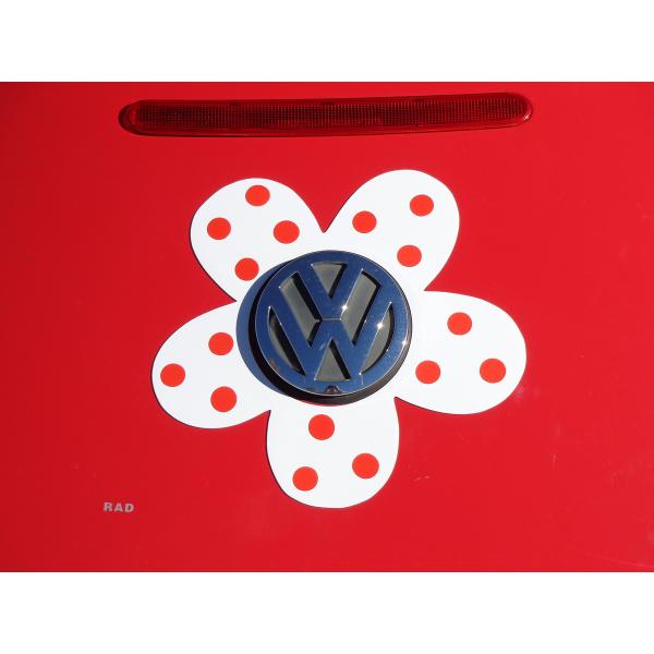 商品名: 磁気VW Beetle Decal Red Polka Dot Daisy Bling My Bug Magnetic VW Beetle Decal Red Polka Dot Daisyブランド: Bling My Bug商品...