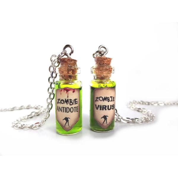 商品名: ゾンビ友情ネックレスセットガラスボトルグリーン液体ShimmerゾンビAntidoteとゾンビウイルス Zombie Friendship Necklace Set - Mini Glass Bottles with Green ...