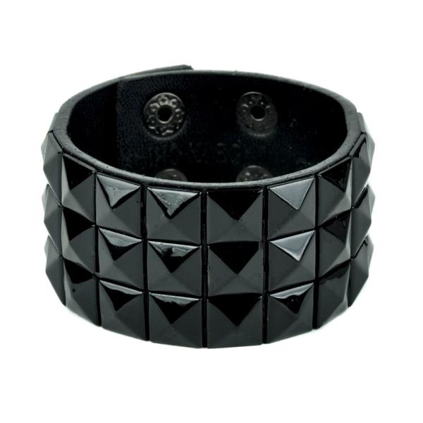 商品名: ブラックピラミッドスタッドリストバンドゴシックジュエリーブレスレット Black Pyramid Stud Wristband Gothic Jewelry Braceletブランド: Dysfunctional Doll商品番号...