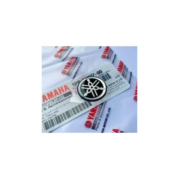 商品名: 100% GENUINE 25mm Diameter YAMAHA TUNING FORK Decal Sticker Emblem Logo Silver/Black Raised Domed Gel Resin Self Ad...