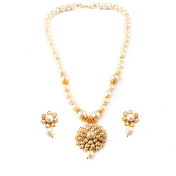 商品名: ペンダントゴールド仕上げパールPolki Pacchi作業ブラックフラワー従来ジュエリー7603 Jewar Pendant Set Pearl Polki Ad Cz Gold Plated Pearl Pachhi Work ...