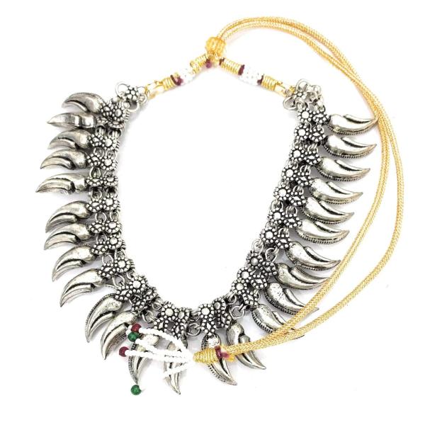 商品名: ゴールデンスレッドトライバルネックレス シルバーいぶし仕上げジュエリー 真鍮金属 Haathi Daat ビーズ ゴールデンスレッドチョーカーネックレス アンティーク仕上げ レディースファッションジュエリー Golden Thre...