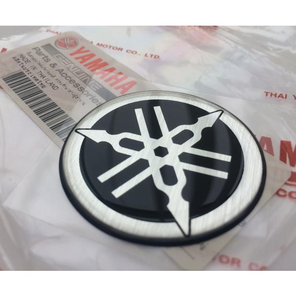 商品名: ヤマハ純正 音叉 マーク エンブレム Tuning Folk 直径 45mm YAMAHA GENUINE PARTS 45MM Diameter Yamaha Tuning Fork Decal Sticker Emblem L...