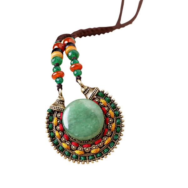 商品名: Xgimas ヴィンテージ翡翠ペンダントネックレス ハンドメイドアクセサリー ファッション 鎖骨 マルチビーズチャーム チョーカーネックレス レディース ガールズ Xgimas Vintage Jade Pendant Neckl...