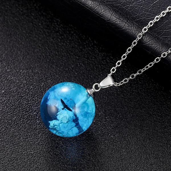 商品名:  Dainty Wedding Band Pendant Necklace for Women Necklaces Trendy Luminous Nature Sky White Cloud Resin Transparent ...