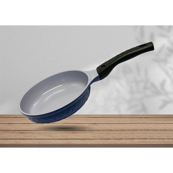 商品名:  |MADE IN KOREA| 8" Ceramic Coating Interior and Exterior Frying Pan Cooking Wokブランド: Generic重量: 907g商品番号: 素材: Cera...