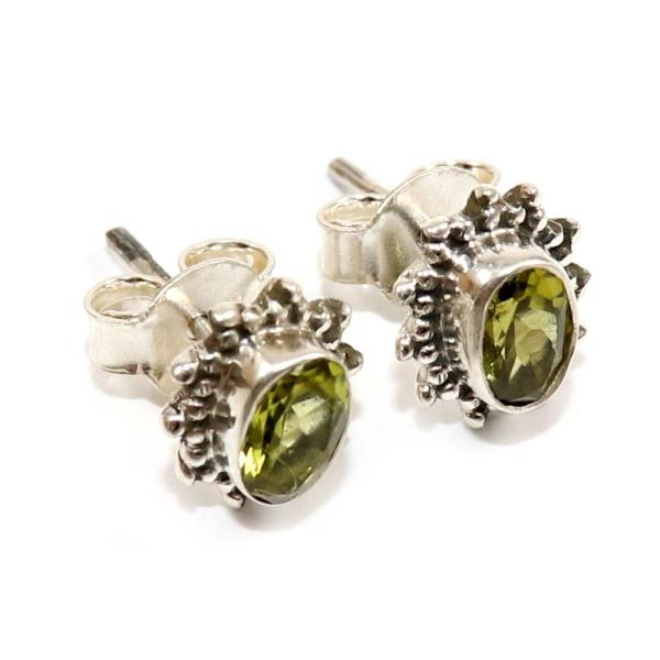 商品名:  Goyal Exports Peridot Faceted Gemstone 925 Sterling Silver Drop Dangle Earring Jewlery SEG64Aブランド: Generic商品番号: 色:...