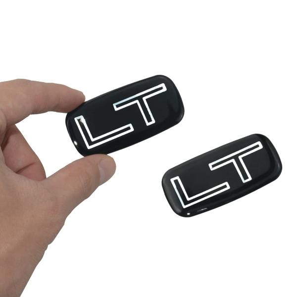 商品名:  2Pc LT Cab Emblem Badge Logo Roof Pillar Replacement for 96-07 Silverado Tahoe Suburban (Chrome Black)ブランド: Generi...