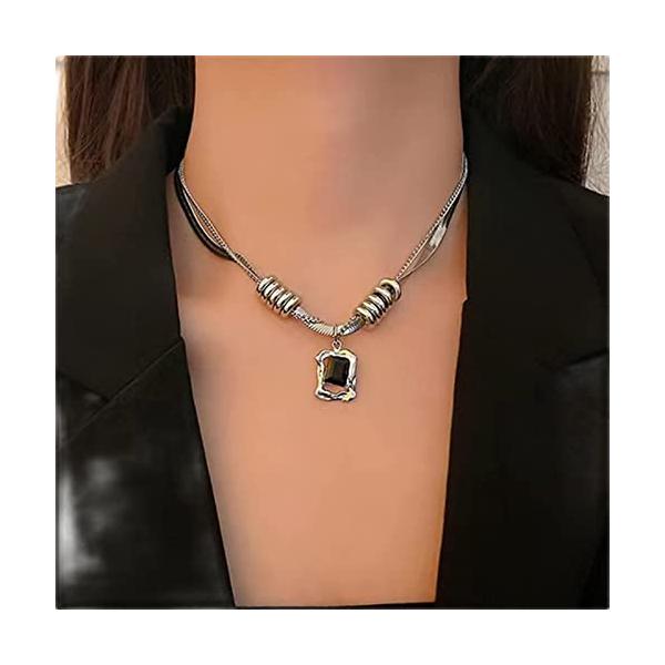 商品名: Zeshimb レイヤードスネークチェーンネックレス スクエアジルコンペンダントネックレス 2層ヘリンボーンネックレス 調節可能な複数のサークルネックレス ヒップホップジュエリー レディース ガールズ Zeshimb Layere...