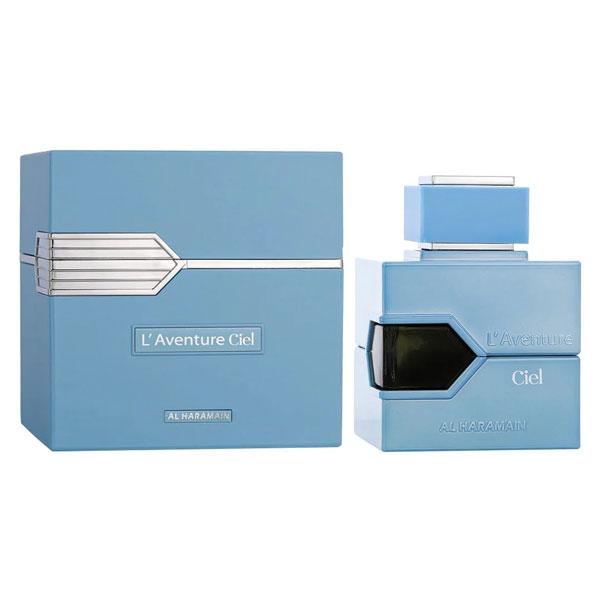 柑橘類のささやき、爽快なベルガモット、グリーンレモンが織りなす未知の香りの世界へとあなたを誘うトップより、物語が展開するにつれ、繊細なバイオレットリーフ、ジャスミンティー、ほのかなラベンダーが中心となり、無限の空の下、花が咲き誇る庭園の鮮や...