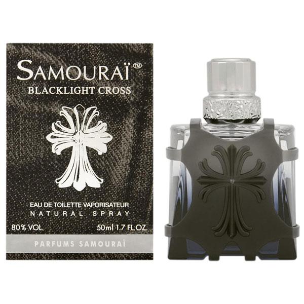 ＊こちらは【訳あり・外装不良】になります。中身及び、容器は箱つきの通常商品と同じものとなります。誇り高き黒 自分流を貫くフレグランス！香調：オリエンタル・アロマティックノート唯一無二の絶対的存在感 軽やかで明るい印象と 洗練された甘さが広が...