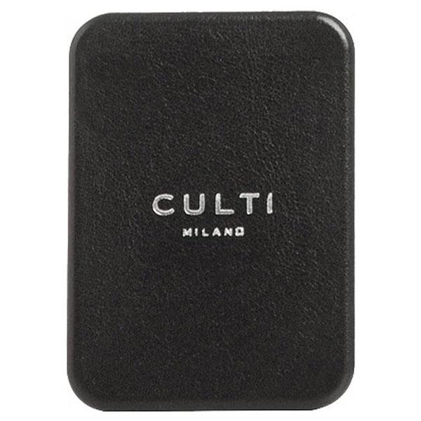 イタリアのフレグランスブランド CULTI。車のエアコンの吹き出し口にセットして、車内で香りを楽しめるカーディフューザー。洗練されたハンドメイドのレザーカバーに包まれたエレガントな仕様です。忘れられない旅になるような心地よい香りが広がります...