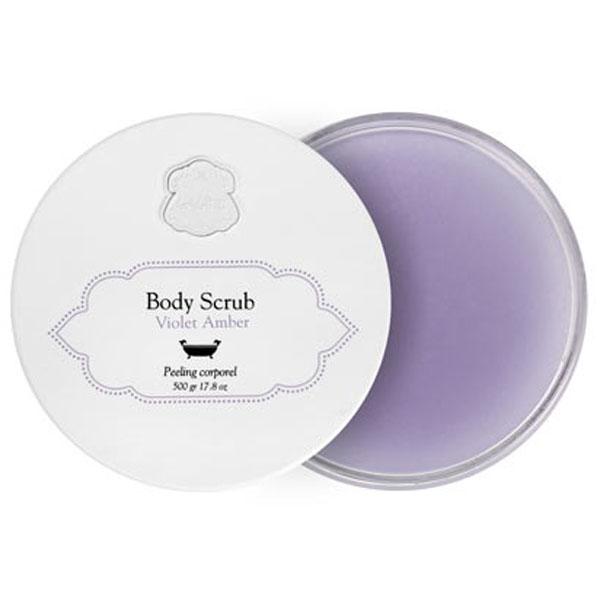 死海のミネラルソルトと植物由来のシードオイルが余分な角質を取り除きながら、同時に保湿も叶えてくれる、一石二鳥のボディスクラブのコンパクトサイズ。しっとり＆すべすべの思わず触りたくなる仕上がりで、首から下の全身にかけて週2回程度のスペシャルケ...