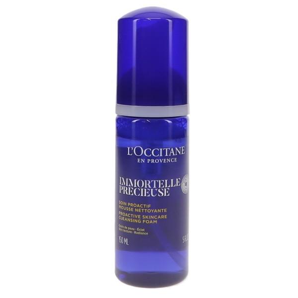 フワフワな泡で、くすみもオフ。１プッシュで繊細な泡が出てくる洗顔料。ふわふわの泡は、汚れを包み取ると、消えるようにすばやく洗い流せます。肌に付着した汚れはもちろん、イモーテルフラワーと、シトラスフルーツエキスでくすみを取り除き、明るく輝き溢...