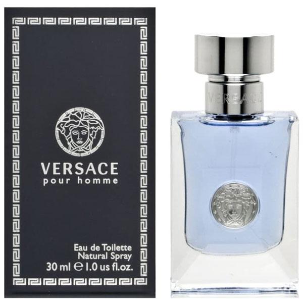 ヴェルサーチより、高級路線のオトコの香水が新登場。ヴェルサーチプールオムは、古典的なアロマティックの香りを通して、現代の男性に知的で個性的な表現を楽しんでもらう・・・そんなファッション性のあるフレグランスです。リッチで魅力的な男性にぴったり...