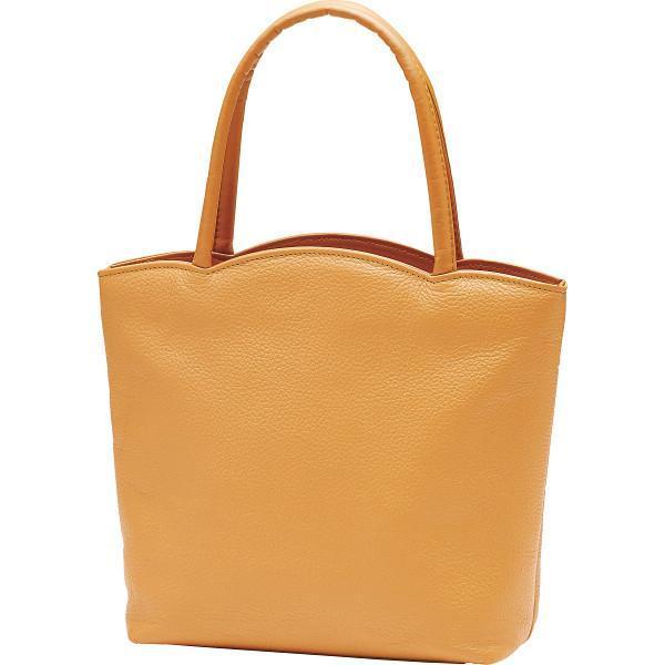 MY19110牛革トートキャメルアオリポケットが2か所あり使いやすく、柔らかい曲線使いがフェミニンな印象のトートです。本体素材には、控えめな経年変化と軽さが魅力の「姫路レザー」を使用。革の風合いと、使い勝手の良さが特長です。原産国:JPN：...