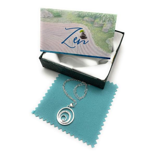 商品名: Smiling Wisdom - バランスネックレスギフトセット - 3つのラウンドサークルバランシング - キュービックジルコン - ミニ禅カード - 喜び、幸福、静けさ - 彼女への女性用ジュエリーギフト - .925シルバー...
