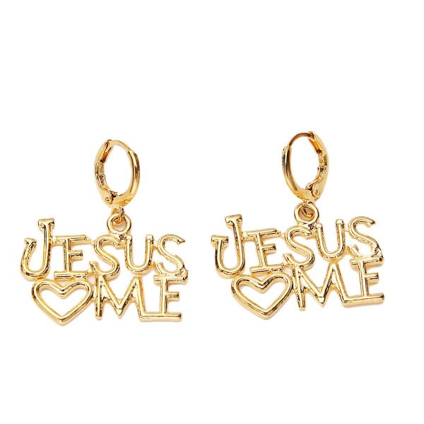 商品名: Jesus Love Me ハートイヤリング メンズ レディース ゴールドカラー キリスト 救世主 救世主 救世主 デリバリーイヤリング ジュエリー, 真鍮, NA Jesus Love Me Heart Earrings For...