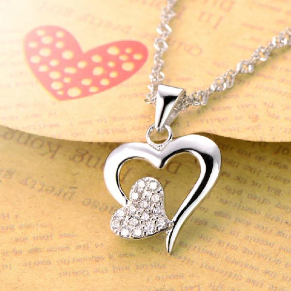 商品名:  Necklace for Women Necklace Jewelry Valentine Fashion Women Silver Plated Hollow Love Heart Rhinestone Inlaid Pend...