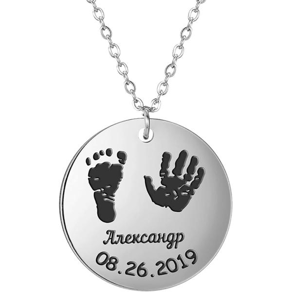 商品名Custom Baby Handprint Footprints Necklace for Mom,Personalized Engraved Name Date Stainless Steel Pendant Necklace fo...