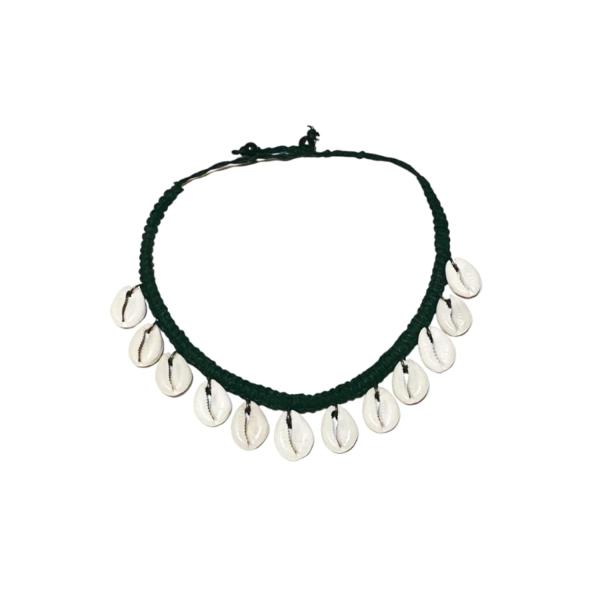 商品名Cowrie Shell Necklace, Seashell Necklace, Cowry Choker, Afrocentric Necklaceブランド：AccentedGlory商品サイズ：高さ：1.3 cm横幅：15.2 ...