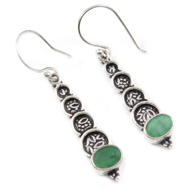 商品名:  Goyal Exports Emerald Faceted Gemstone 925 Sterling Silver Drop/Dangle Earring Jewlery SEG158Gブランド: Generic商品番号: 色...