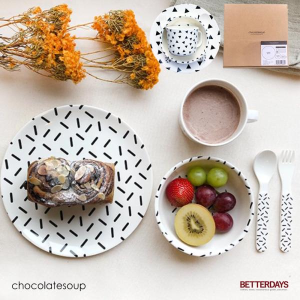 ●商品についてチョコレートスープのベビー食器 5点セットです。 ◆ギフトＢＯＸ入り※セット内容小皿、マグカップ、茶碗、スプーン、フォークおしゃれなデザインで日常のちょっとした風景も楽しくなりそうです。●原産国中国●素材MELAMINE100...