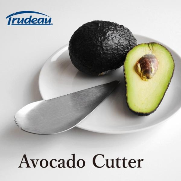 【商品概要】手間がかかるアボカドを簡単に処理できるカッターです。ステンレス製アボカドカッターは、切る・種取り・身をすくうの3工程を、一つで全て行うことが出来ます。某有名コーヒーショップチェーン店でも使用された逸品です。1.切る下側のギザギザ...
