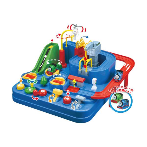 【送料無料】【メーカー直送】■商品説明大好きなトーマスやパーシーと一緒に大冒険に出かけよう!電池を使わずに「回す」「押す」「引く」などレバーを使った手指の運動が手先の器用さを伸ばします。トーマスたちを思い通りに走らせるため試行錯誤することで...